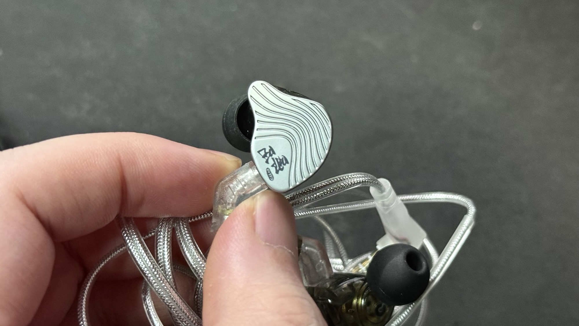 KBEAR NZ02レビュー【2500円】足音聞きやすい低価格ゲーミングイヤフォン感想＆評価。マイルドでエッジ際立つ明瞭感。FPSゲームにも最適。KeepHIFI有線イヤホン - Koukichi_T