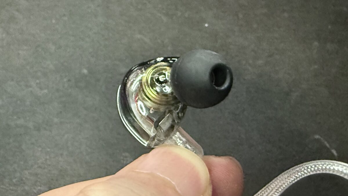 KBEAR NZ02レビュー【2500円】足音聞きやすい低価格ゲーミングイヤフォン感想＆評価。マイルドでエッジ際立つ明瞭感。FPSゲームにも最適。KeepHIFI有線イヤホン - Koukichi_T