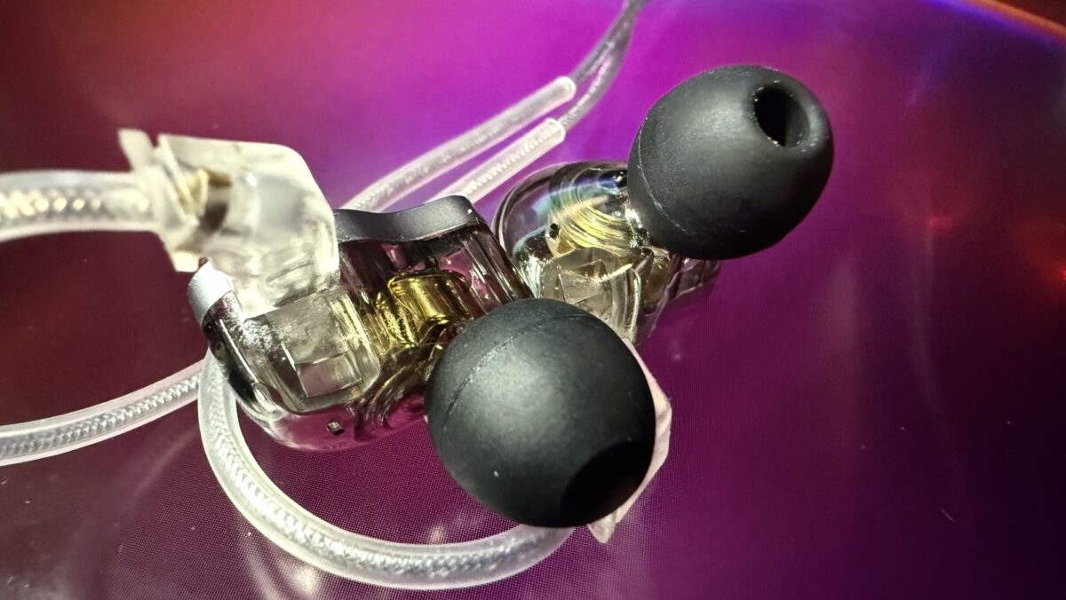 KBEAR NZ02レビュー【2500円】足音聞きやすい低価格ゲーミングイヤフォン感想＆評価。マイルドでエッジ際立つ明瞭感。FPSゲームにも最適。KeepHIFI有線イヤホン - Koukichi_T